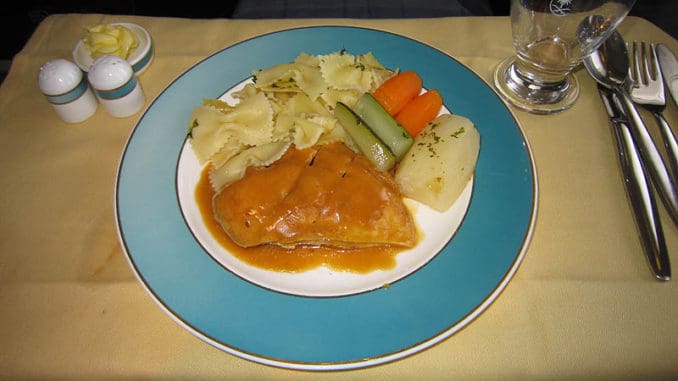 Saudia First Class Review B747-300 Jakarta to Riyadh