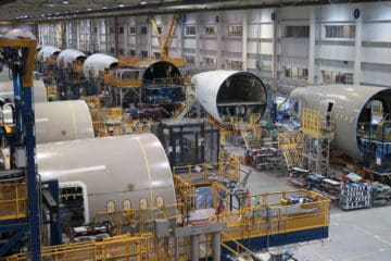 Inside the Boeing South Carolina B787 Factory - SamChui.com
