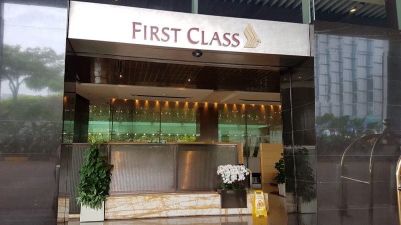 Review: Singapore Airlines New First Class Suite - SamChui.com