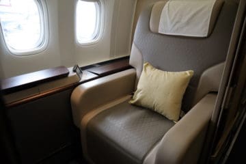 Saudia B777-300/ER First Class Suite London to Riyadh - SamChui.com