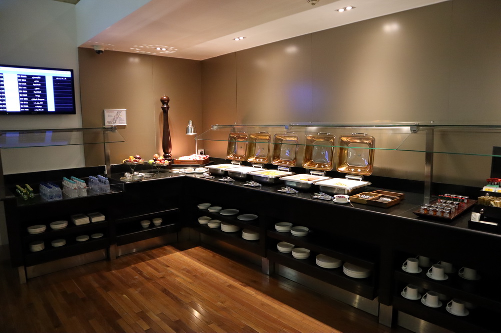 Review: Saudia AlFursan Lounge Riyadh - SamChui.com