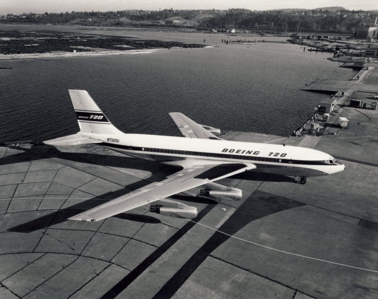 Heritage Special: Boeing's first shorthaul jet, the 720 - SamChui.com