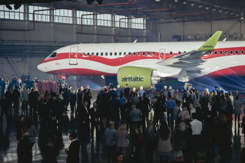 airBaltic unveils special livery on Airbus A220 - SamChui.com