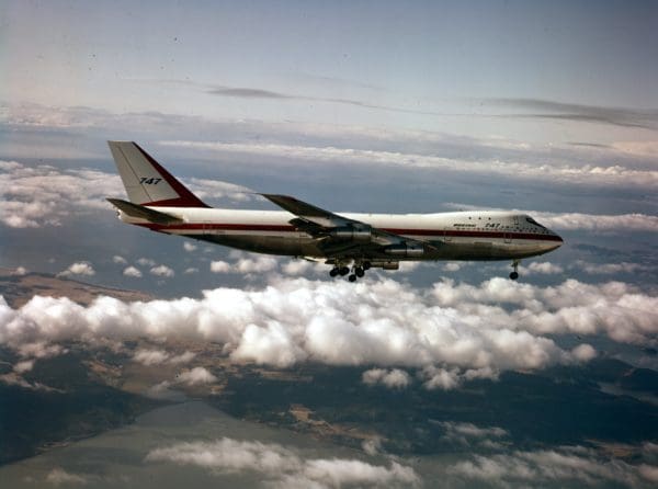 First Flight of the Boeing 747: Fifty Years Ago Today - SamChui.com