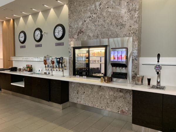 Review: WestJet B787 Flying Experience - SamChui.com