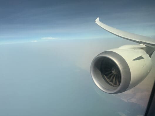 Review: Oman Air First Class B787-9 Muscat to London - SamChui.com
