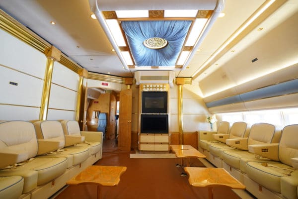 Flying on a VIP Boeing 747-SP - SamChui.com