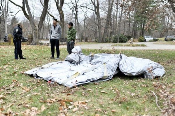 Delta Boeing 767 Drops Escape Slide on Approach - SamChui.com