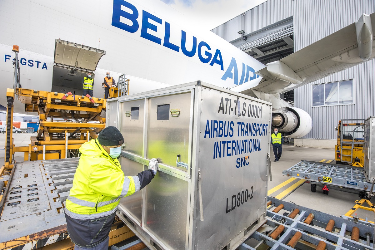COVID-19: Airbus Beluga and A350-1000 Transport Masks to Europe