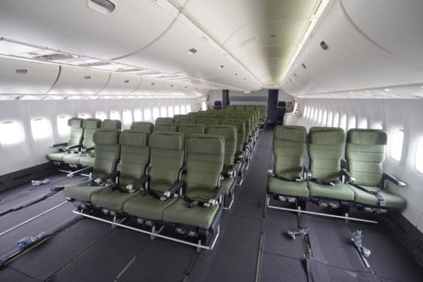 Exclusive: The Last Qantas B747 at Mojave - SamChui.com