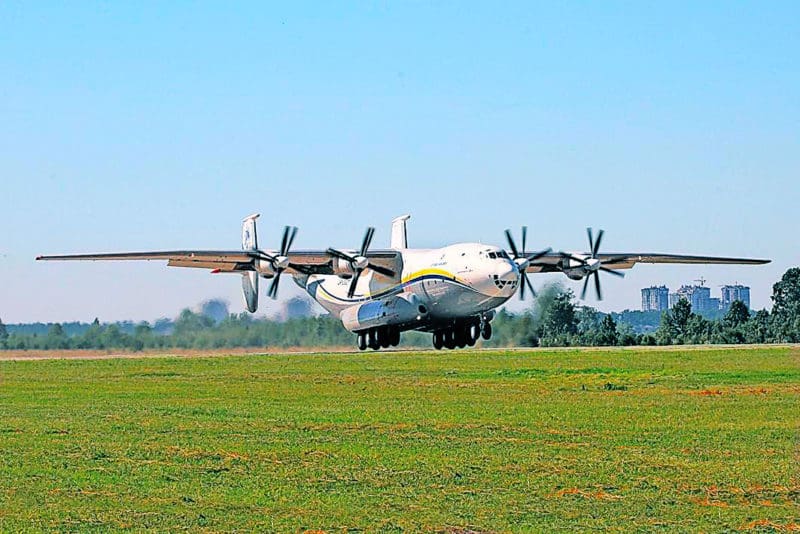 Antonov An-22 Delivers Urgent Cargo For Deep Water Repair - SamChui.com