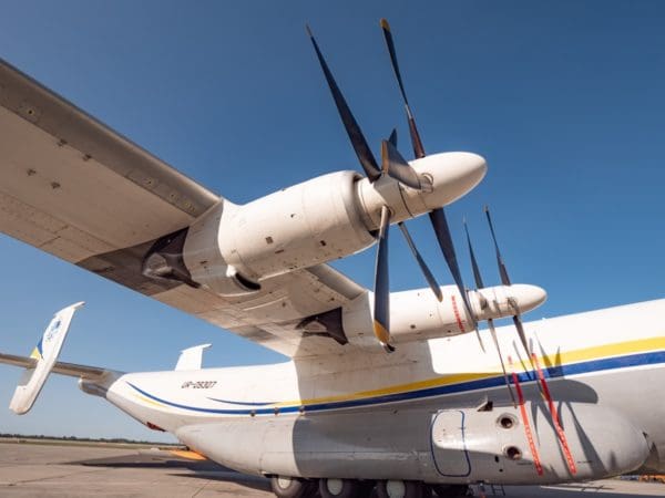 Flying The World's Biggest TurboProp Antonov An-22 - SamChui.com