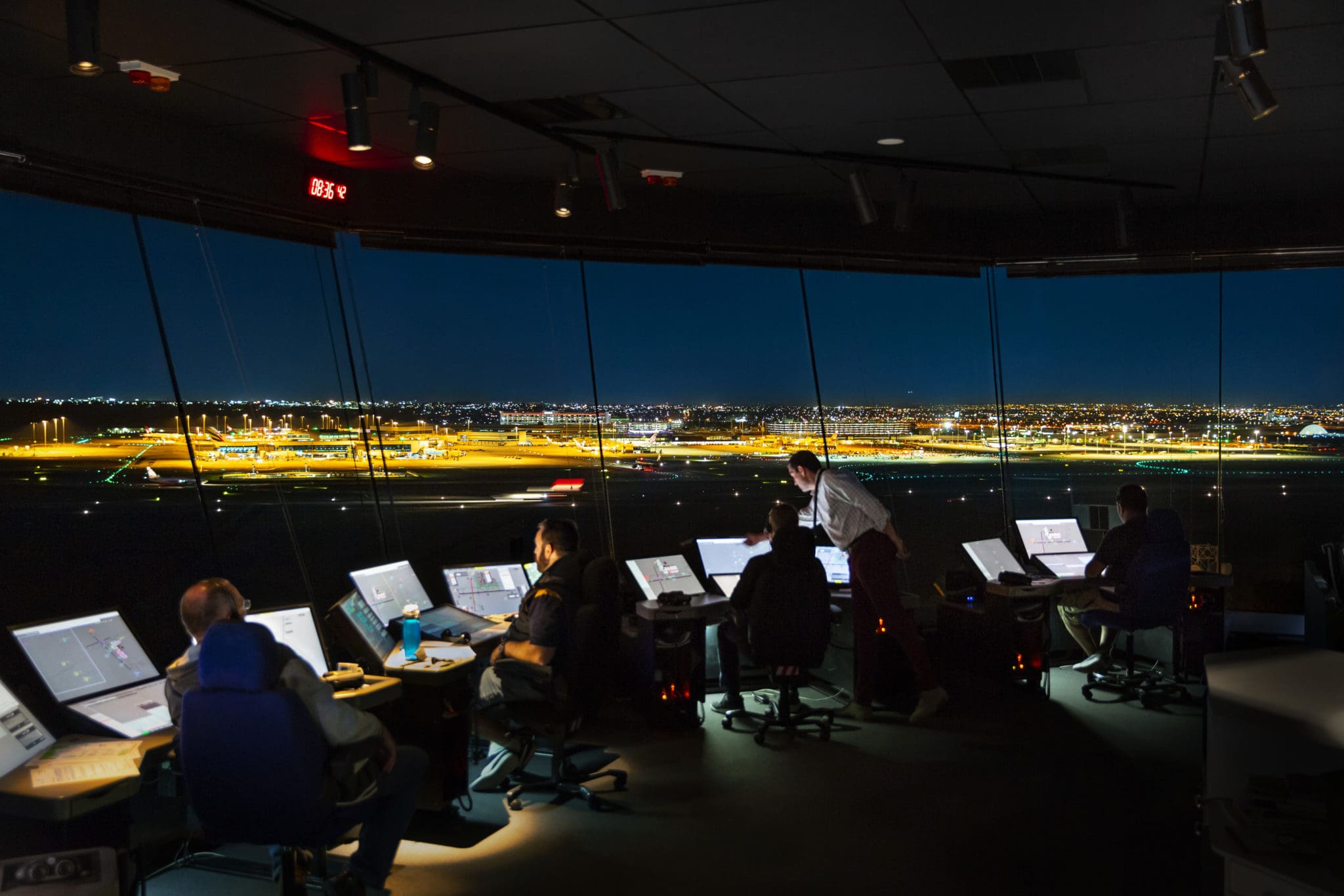 Exclusive: A Day In The Life Of An Air Traffic Controller - SamChui.com