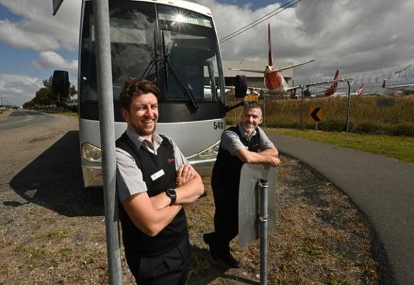 Australian Pilots Becoming Paramedics, Bus and Tram Drivers - SamChui.com
