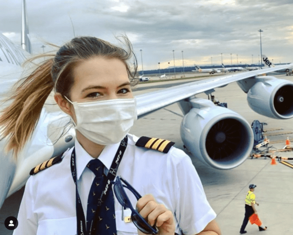 An Interview With A Female Boeing 747 Pilot from The Netherlands ...