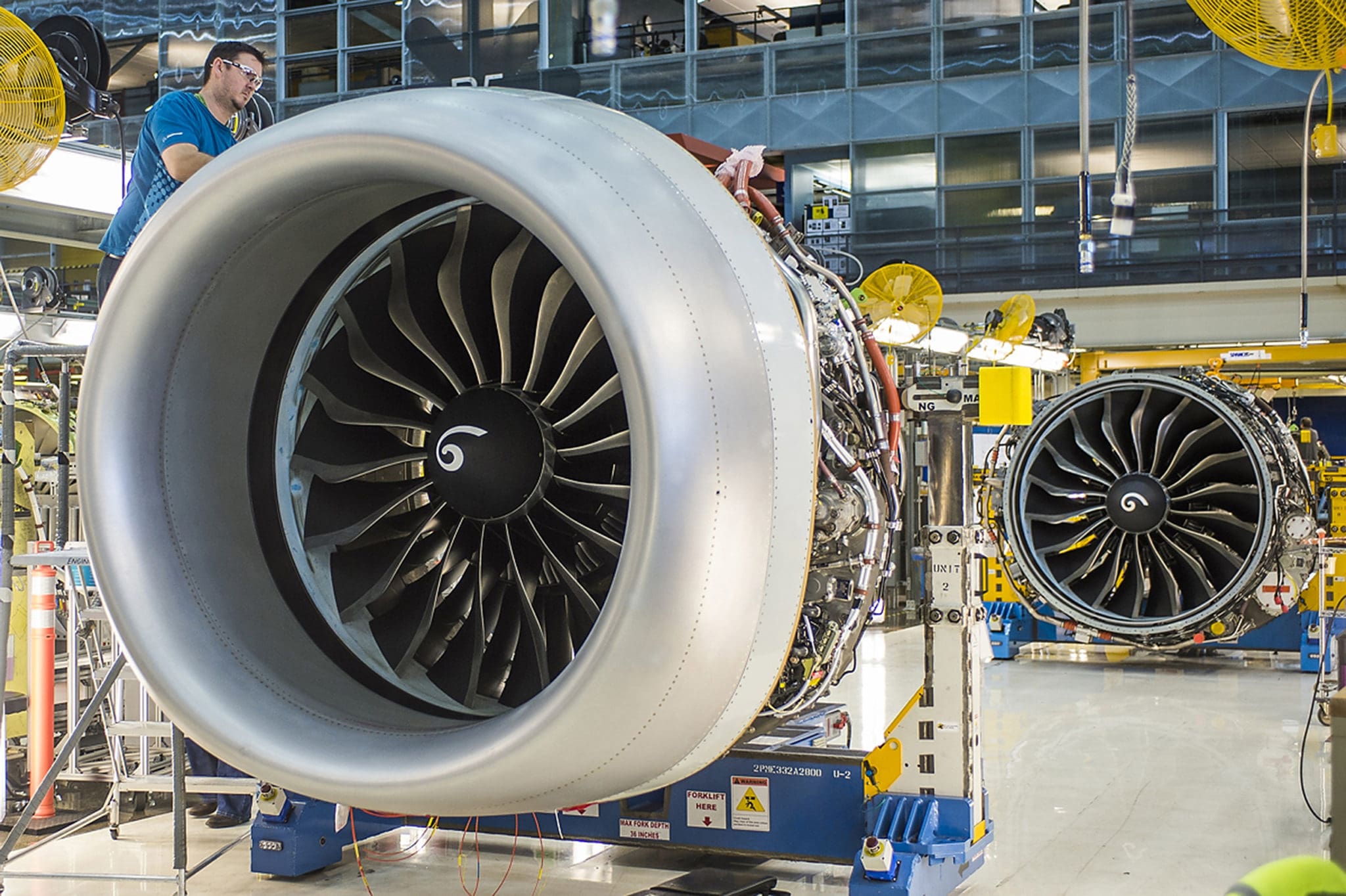 FAA Issues 2 Airworthiness Directives for Boeing 737 MAX - SamChui.com