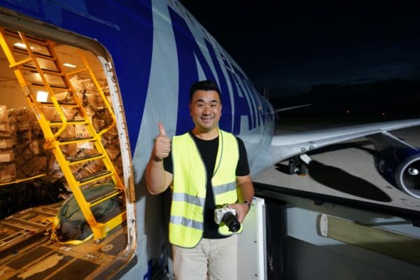 40 Hours Inside a B747! National Airlines Cargo Mission To The Himalayas