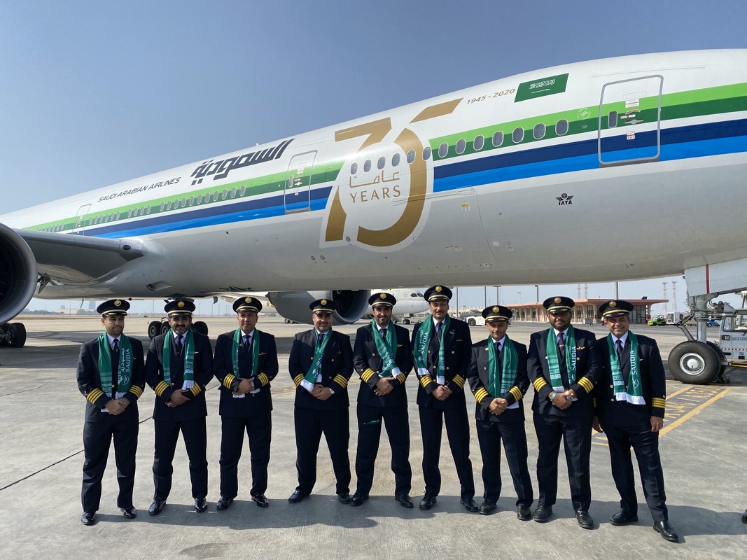 Exclusive: Flying Inside the Saudi AirShow Formation Flight 🇸🇦 ...