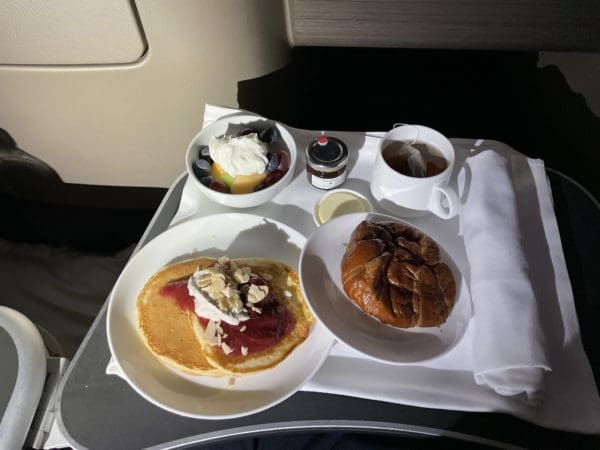 Qantas Breakfast - SamChui.com