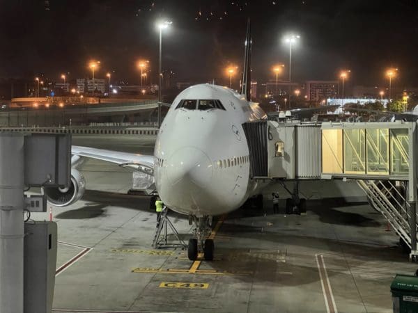 Trip Report: Lufthansa B747-400 Business Class Dubai to Frankfurt