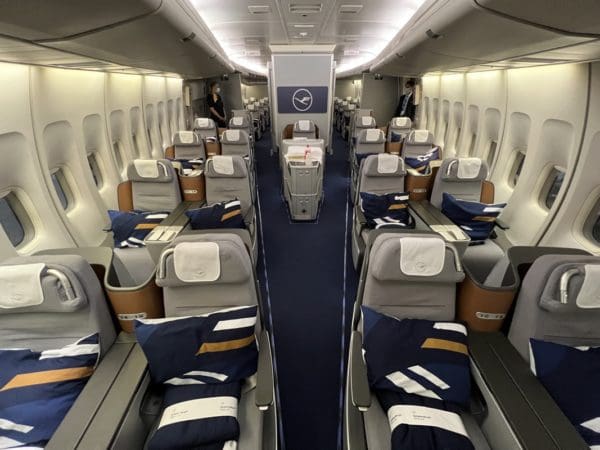 Trip Report: Lufthansa B747-400 Business Class Dubai to Frankfurt
