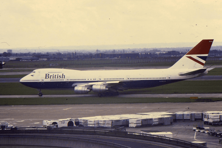 Miracle On BA009 - How Pilots Landed a 747 After Losing All Four Engines?