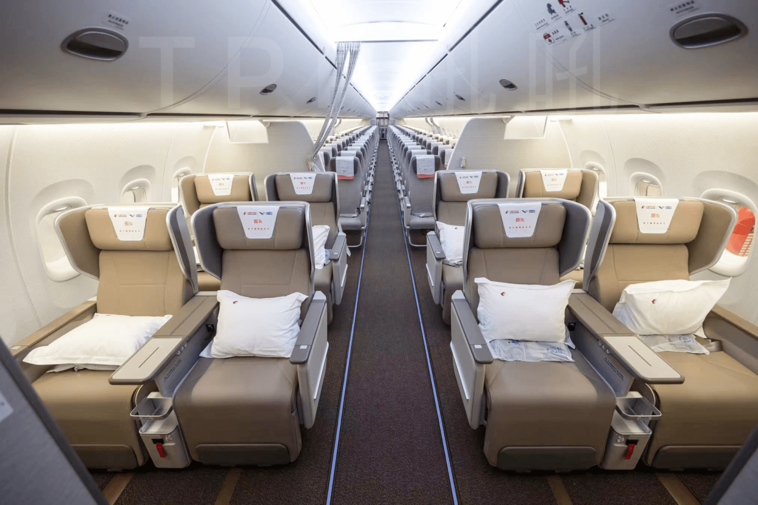 China Eastern Takes Delivery Of World's First COMAC C919