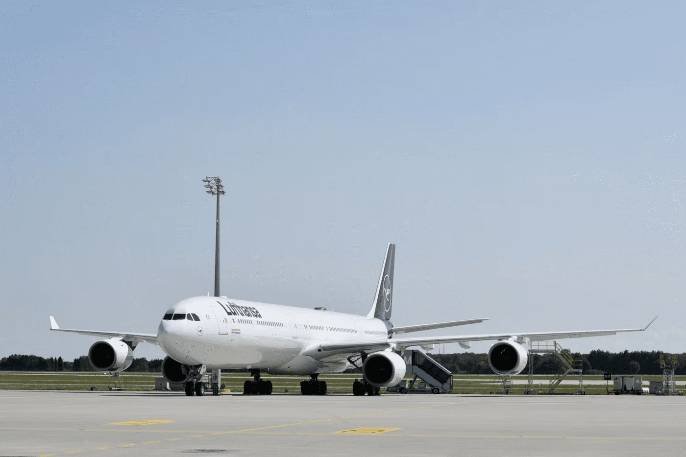 Lufthansa A340 Diverts To Boston Twice Following Engine Issues