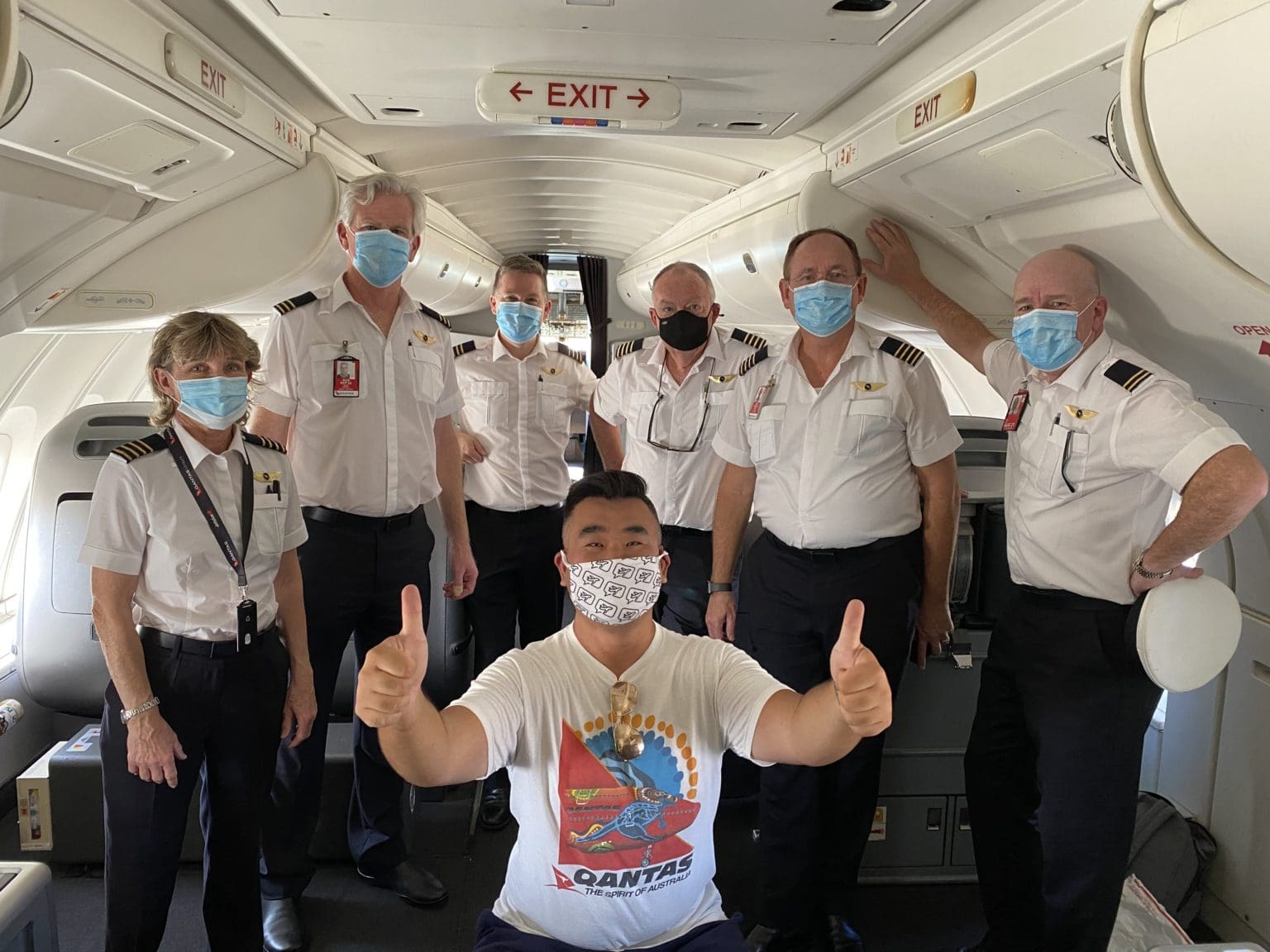 10 Airline T-Shirts for Airline Lovers