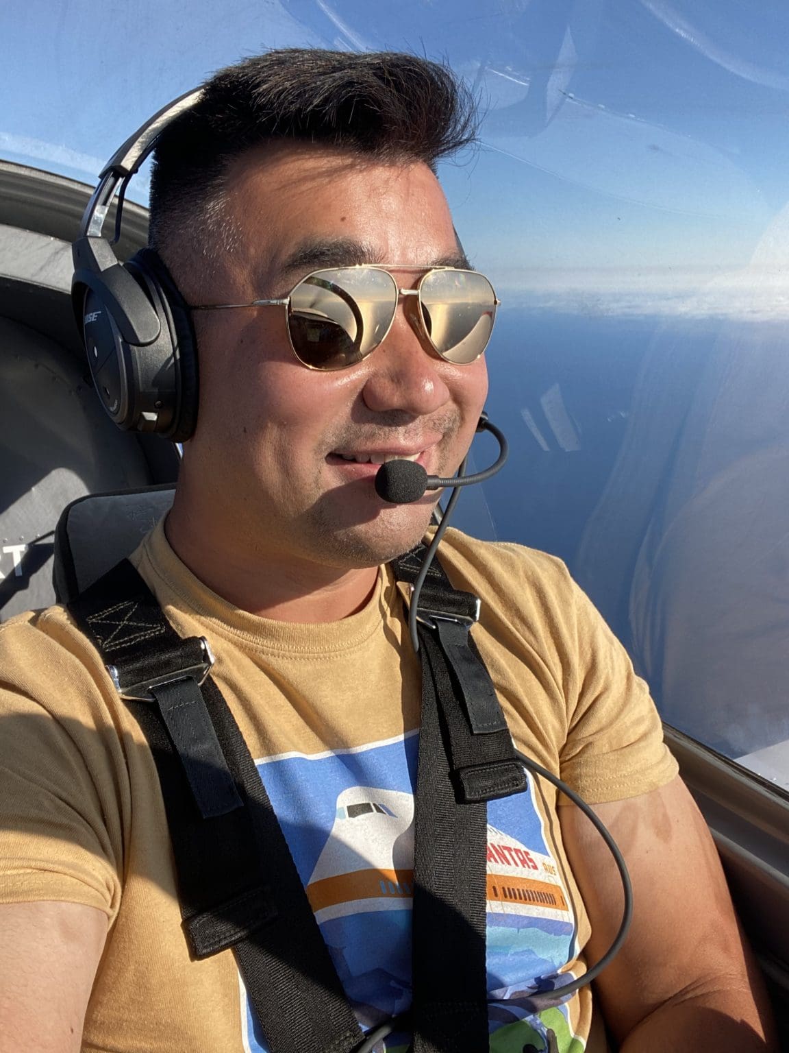 10 Airline T-Shirts for Airline Lovers
