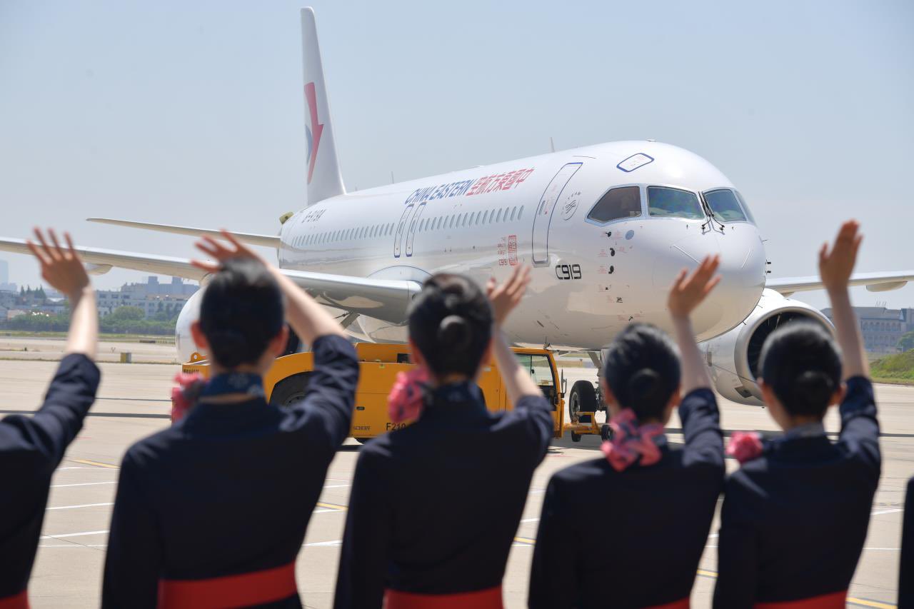 COMAC C919 Operates Maiden Commercial Flight