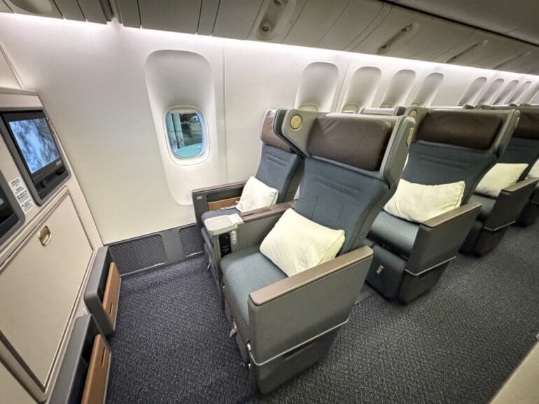 Photo Report: Cathay Pacific’s New Aria Suite Business Class
