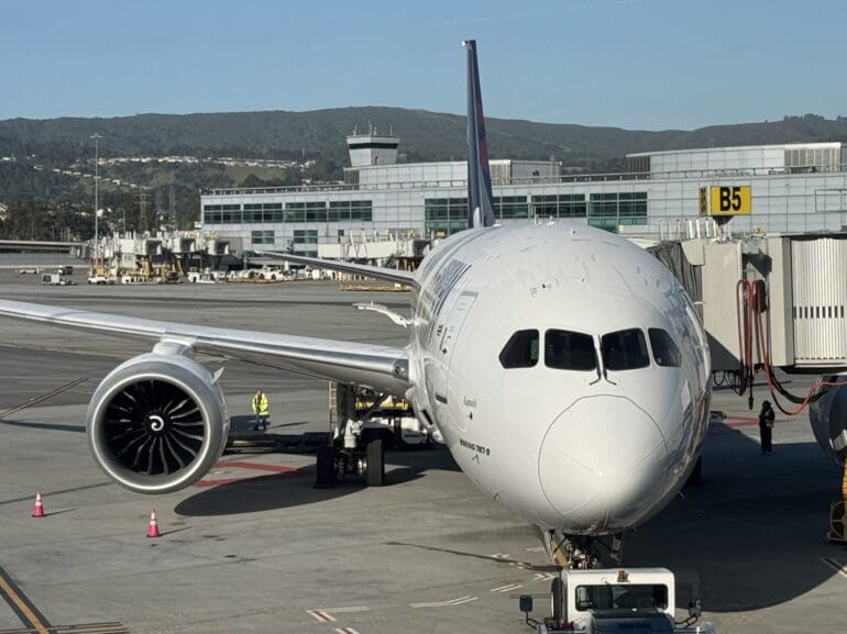 Trip Report: Hawaiian Airlines Boeing 787 Dreamliner Inaugural Flight