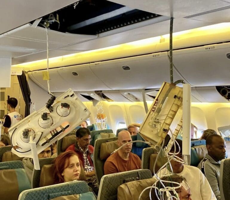 Singapore Airlines Boeing 777 Suffers Fatal Turbulence